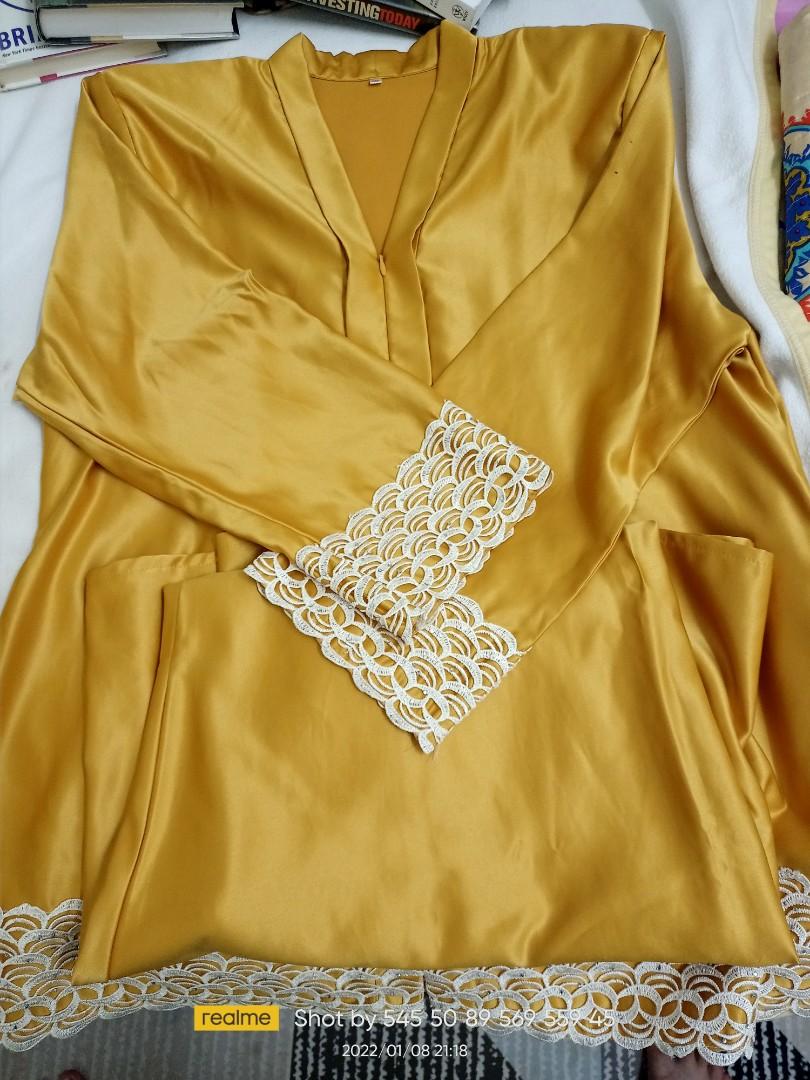 Baju kurung gold, Women's Fashion, Muslimah Fashion, Baju Kurung & sets ...