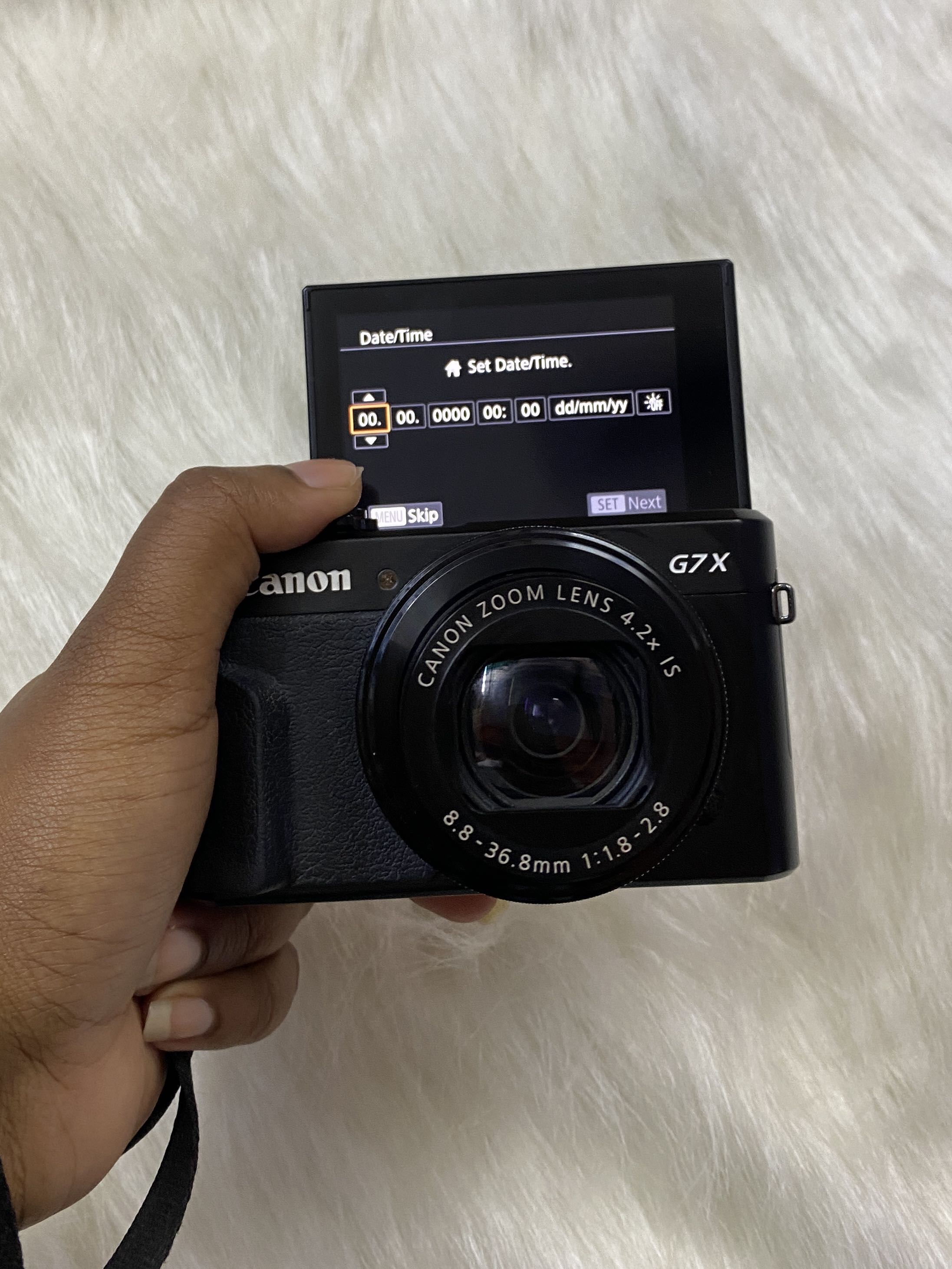 Canon Powershot G7X Mark II - Free neewer 18 inch ring light ...