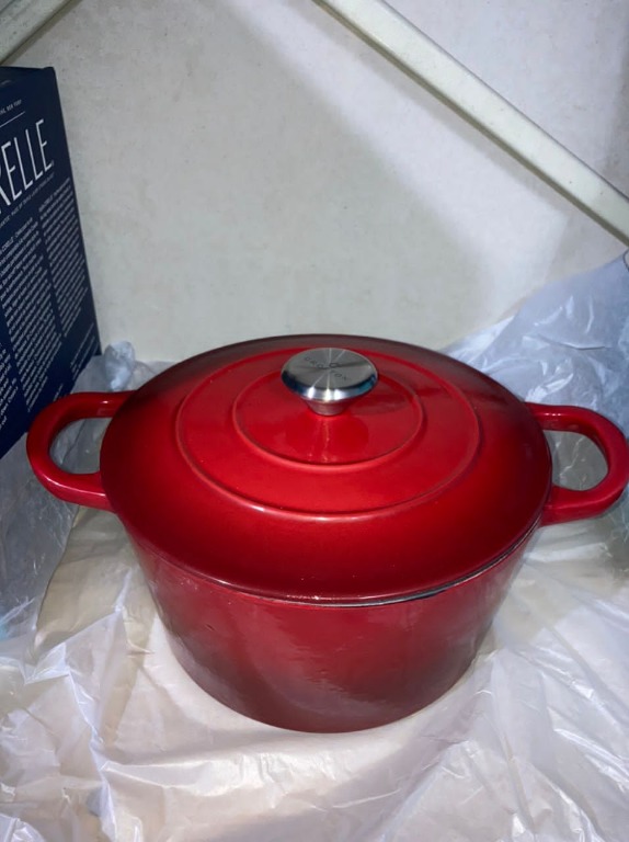 Crofton 3.7L Cast Iron Dutch Oven (Red), Furniture & Home Living ...