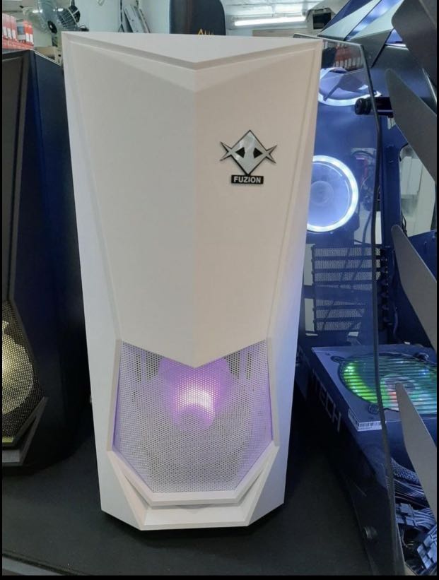 Fuzion Hela Gaming Case (Black & White), Computers & Tech, Parts ...