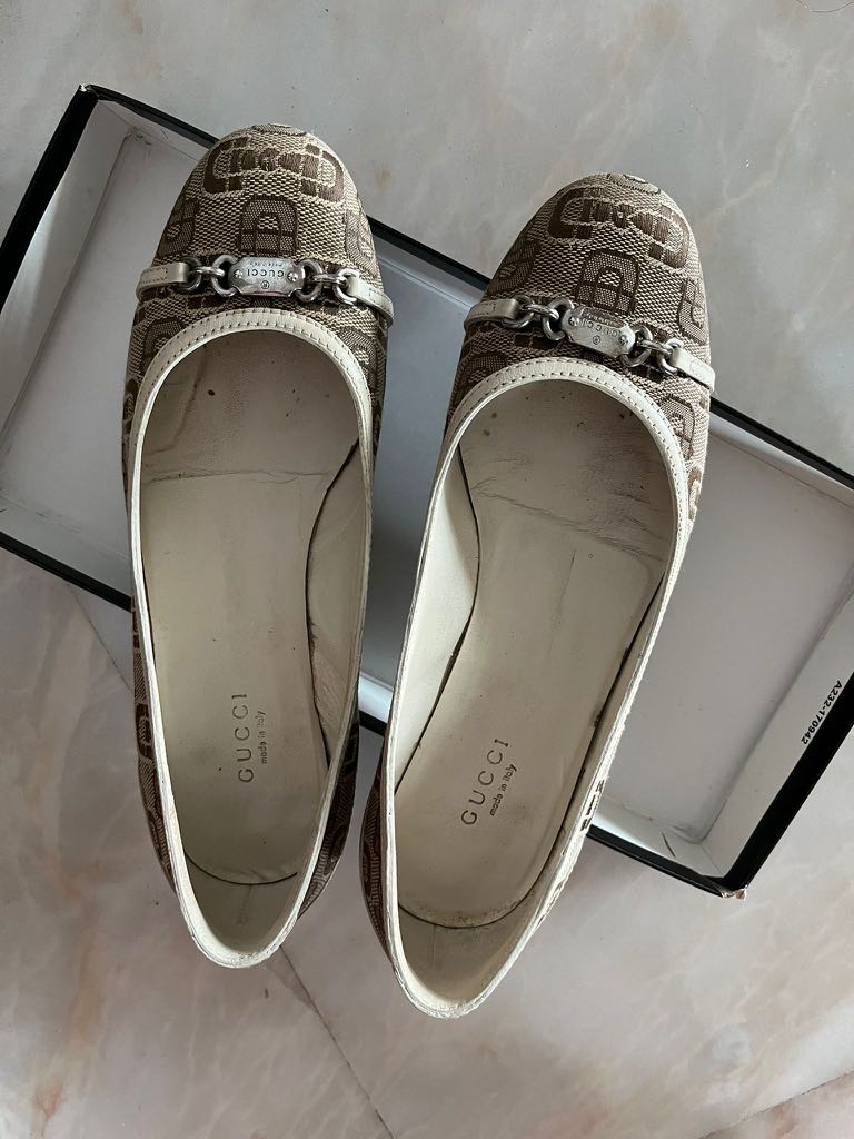 Gucci Flats, Women's Fashion, Footwear, Flats on Carousell