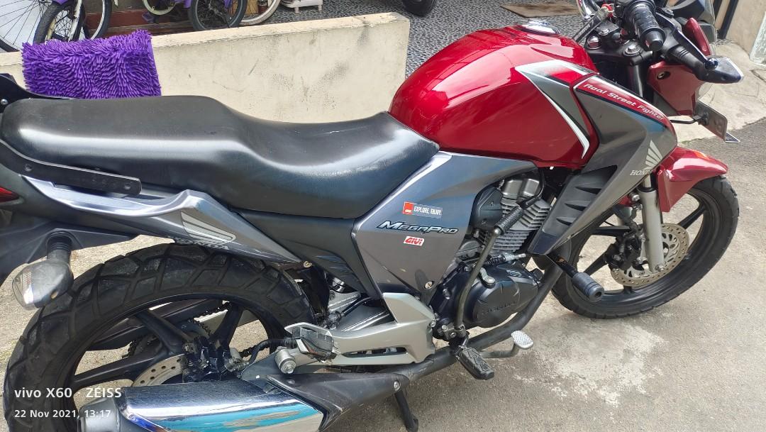 Honda Megapro Monoshock 2012 Low KM MULUSSS, Motor di Carousell