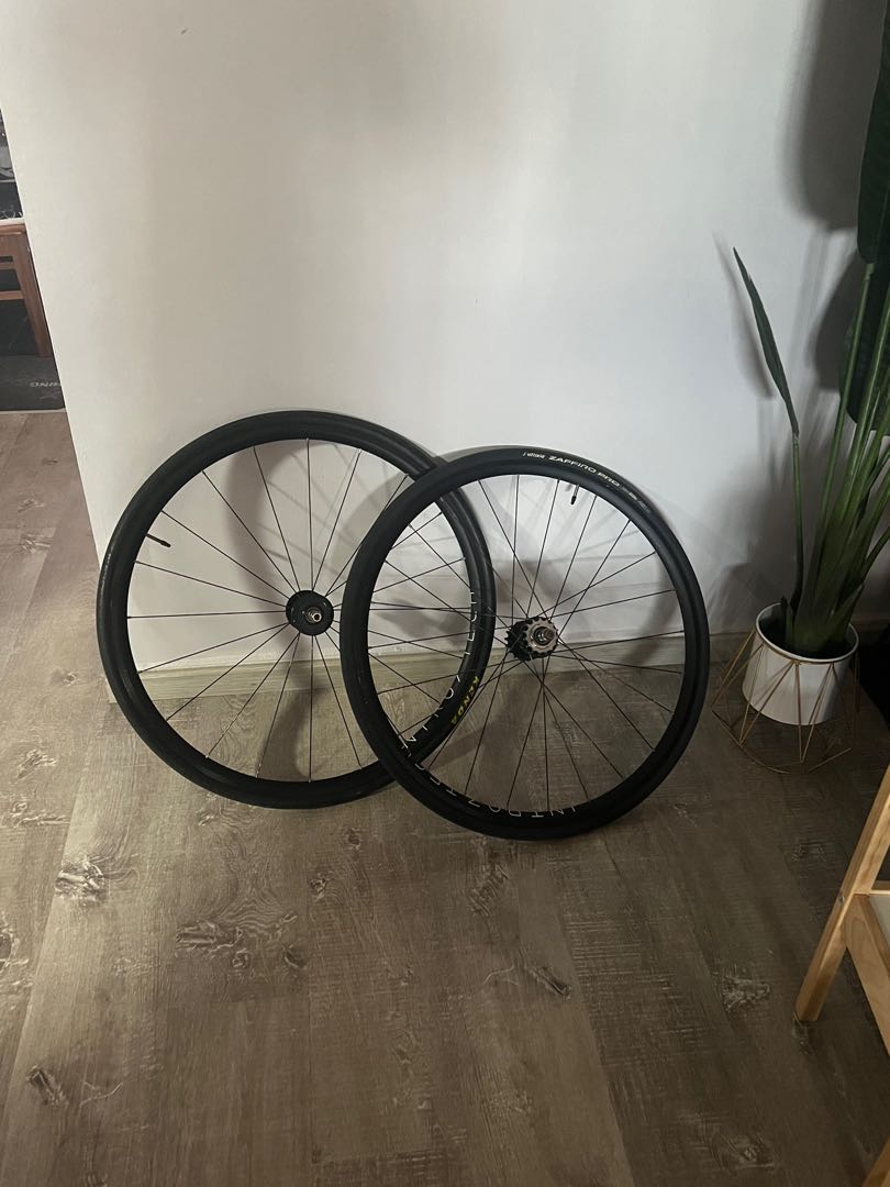 Intro7 tech wheelset, Sports Equipment, Bicycles & Parts, Parts ...