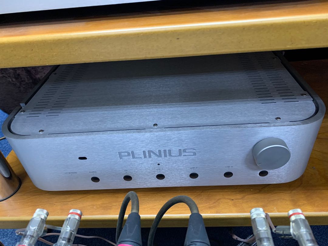 Plinius Hautonga Integrated Amplifier Display Set (Made in New Zealand ...