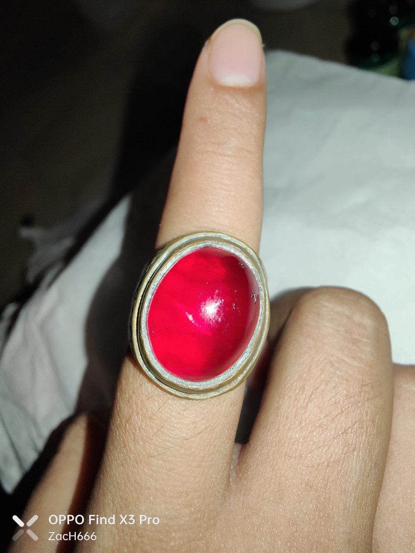 Merah Siam stone, Women's Fashion, Jewelry & Organisers, Rings on Carousell