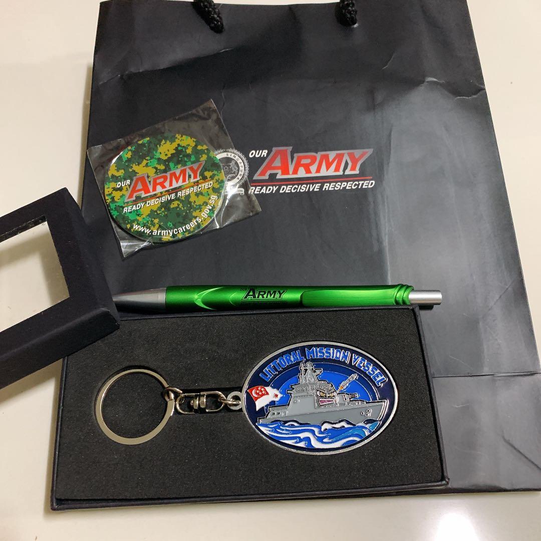 Navy Key Chain Littoral Mission Vessel with free Army items, Hobbies ...
