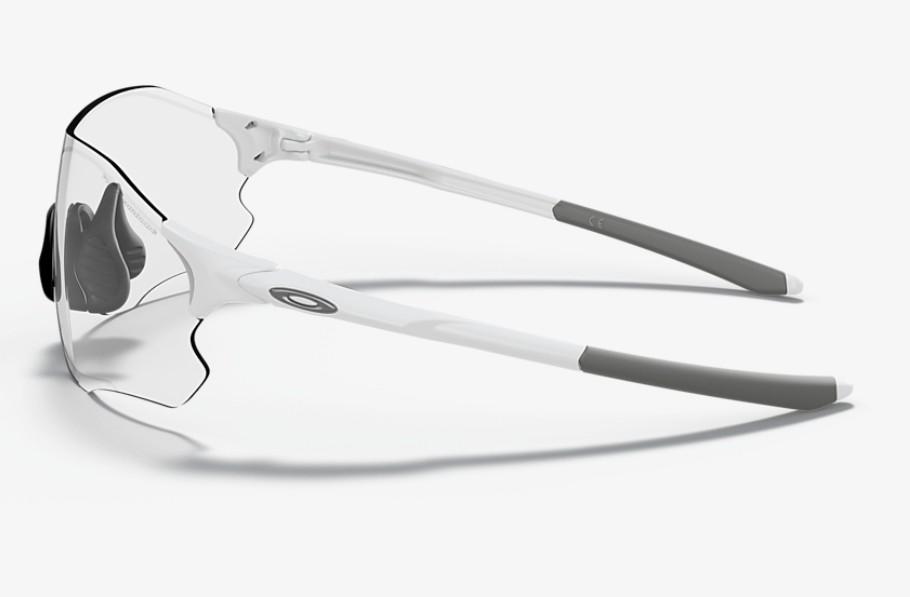 Oakley EVZero Path Photochromic, Men's Fashion, Watches & Accessories ...