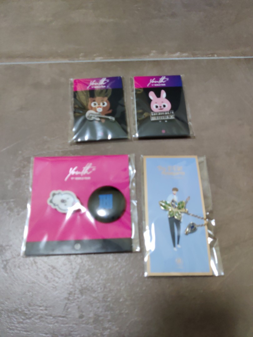 OFFICIAL DAY6 TOUR BADGES, Hobbies & Toys, Memorabilia & Collectibles ...