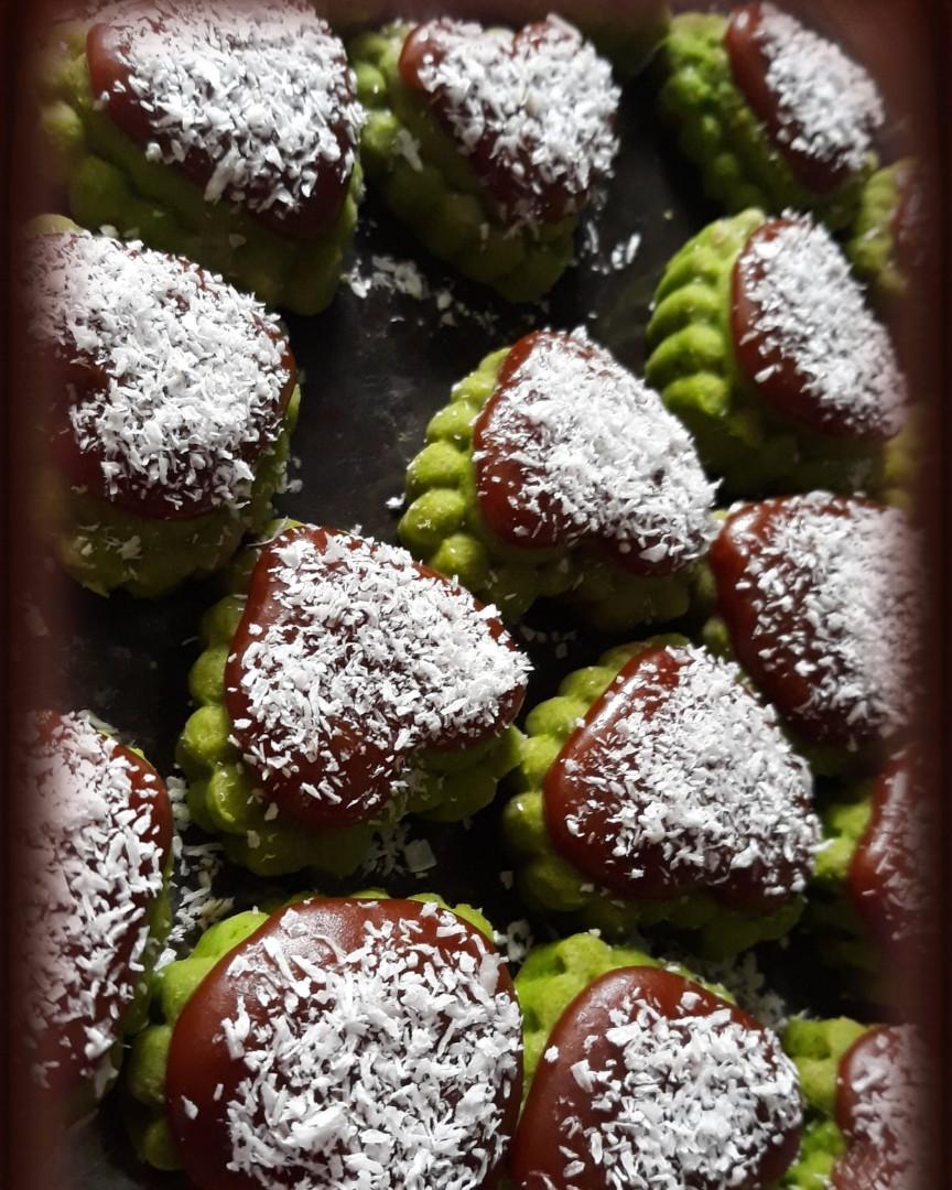 Ondeh Ondeh Tartz, Food & Drinks, Homemade Bakes on Carousell