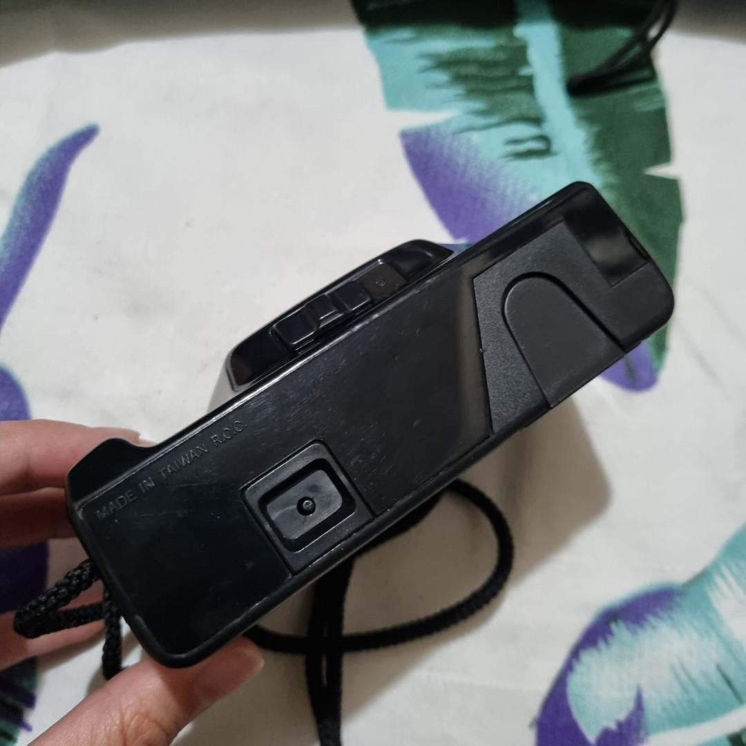 PLATON Banana 35mm film camera UNTESTED, Photography, Cameras on Carousell