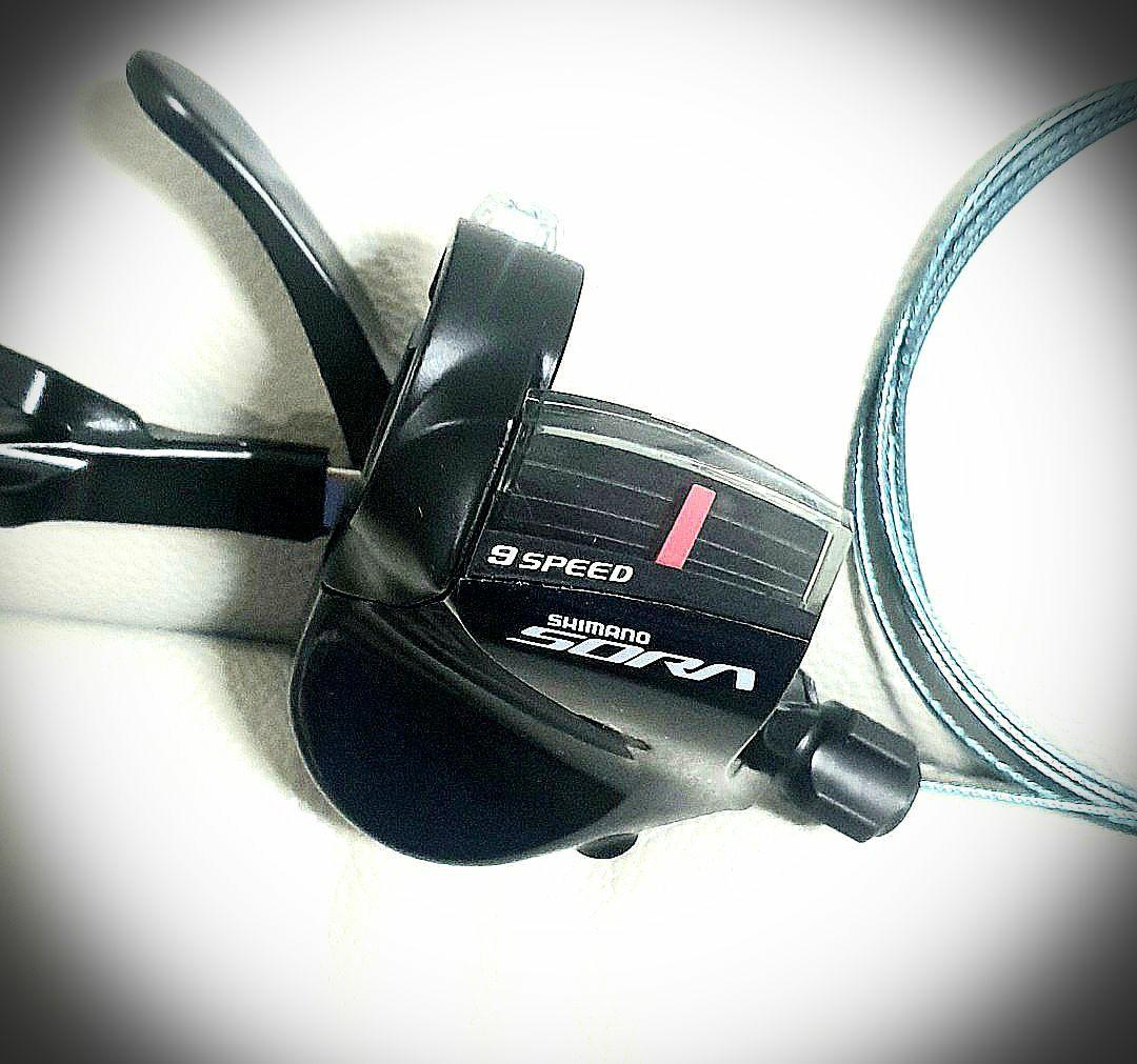 Shimano SORA 9 speed shifter, Sports Equipment, Bicycles & Parts, Parts ...