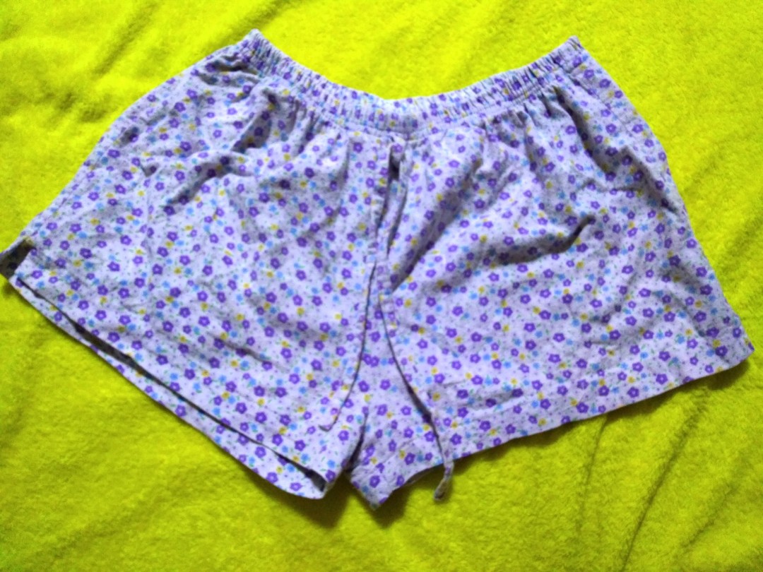 Short pambahay, Women's Fashion, Bottoms, Shorts on Carousell