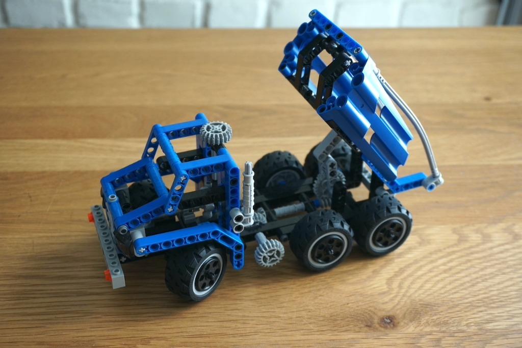 Technic LEGO 8415 - Dump Truck, Hobbies & Toys, Toys & Games on Carousell