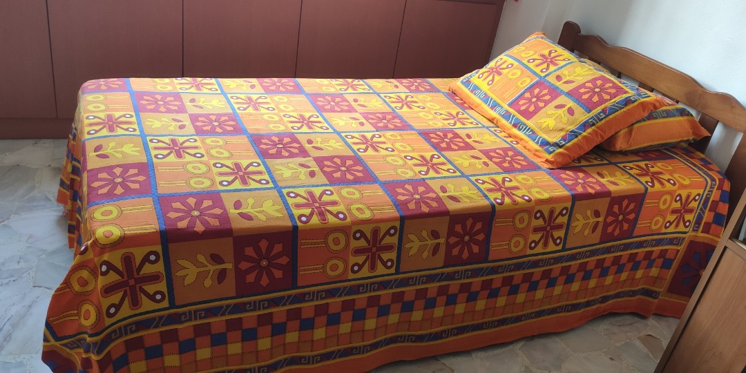 To bless - single bed with mattress and pull out bed with wheels ...