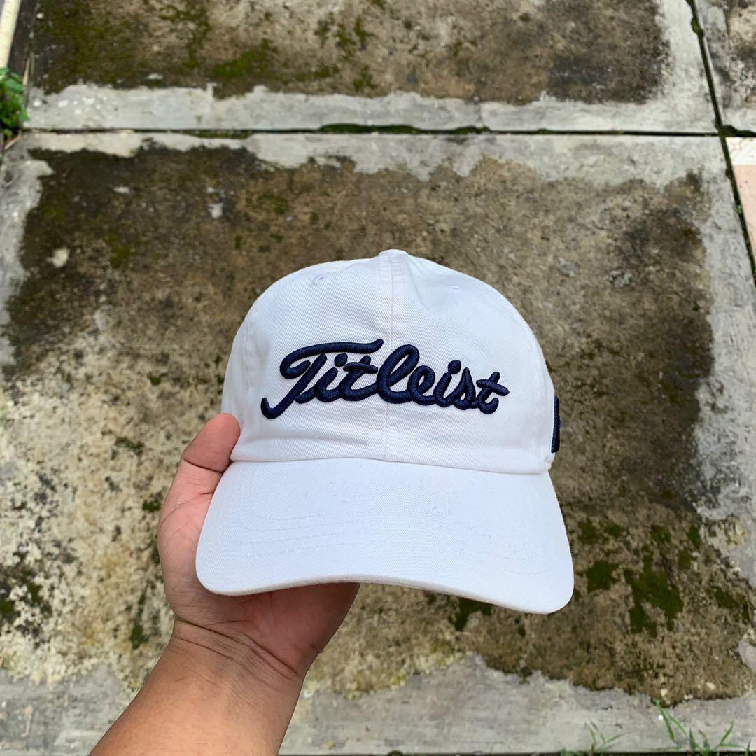 Topi Titleist Dadhat Basic Logo, Fesyen Pria, Aksesoris, Topi di Carousell