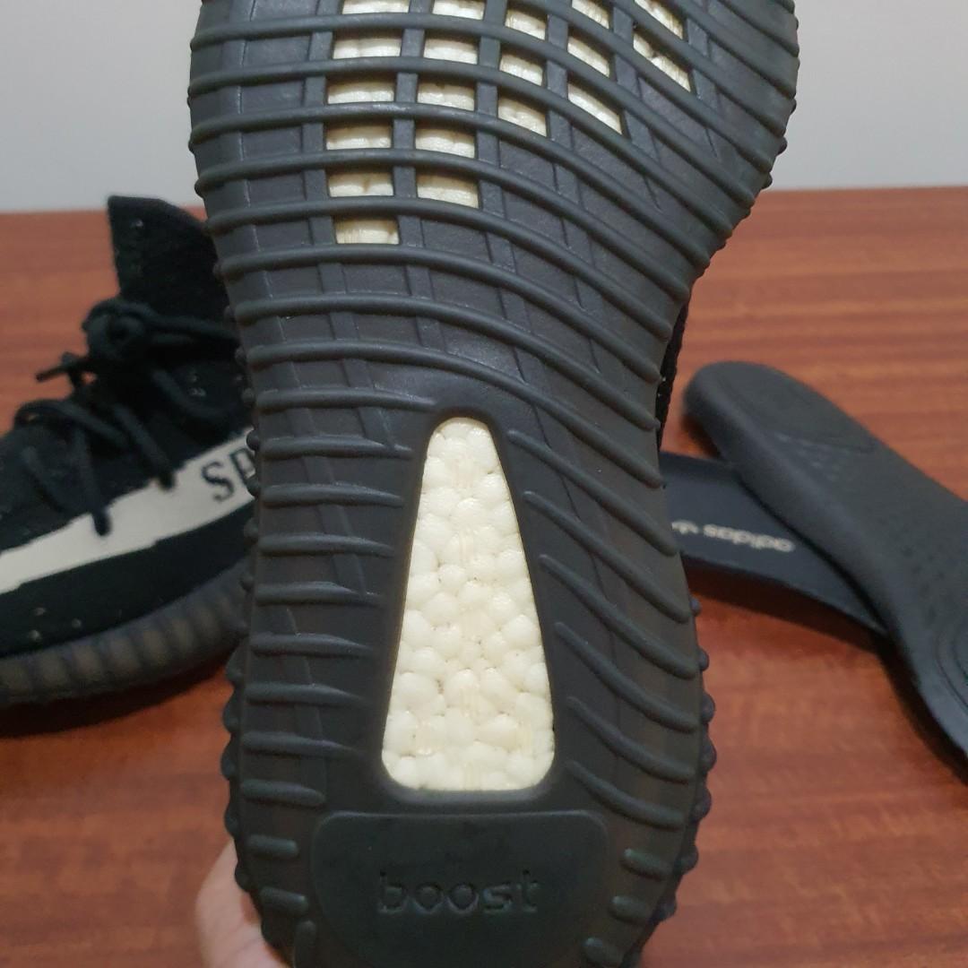 YZY 350 Oreo, Men's Fashion, Footwear, Sneakers on Carousell