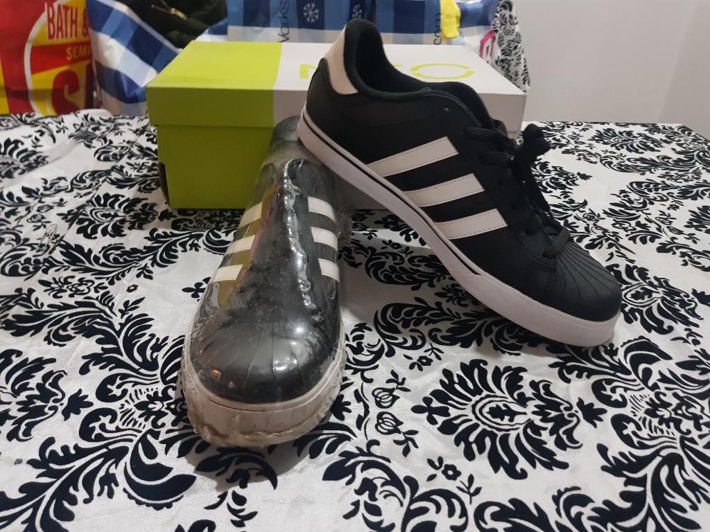 Adidas Classic, Men's Fashion, Footwear, Sneakers on Carousell