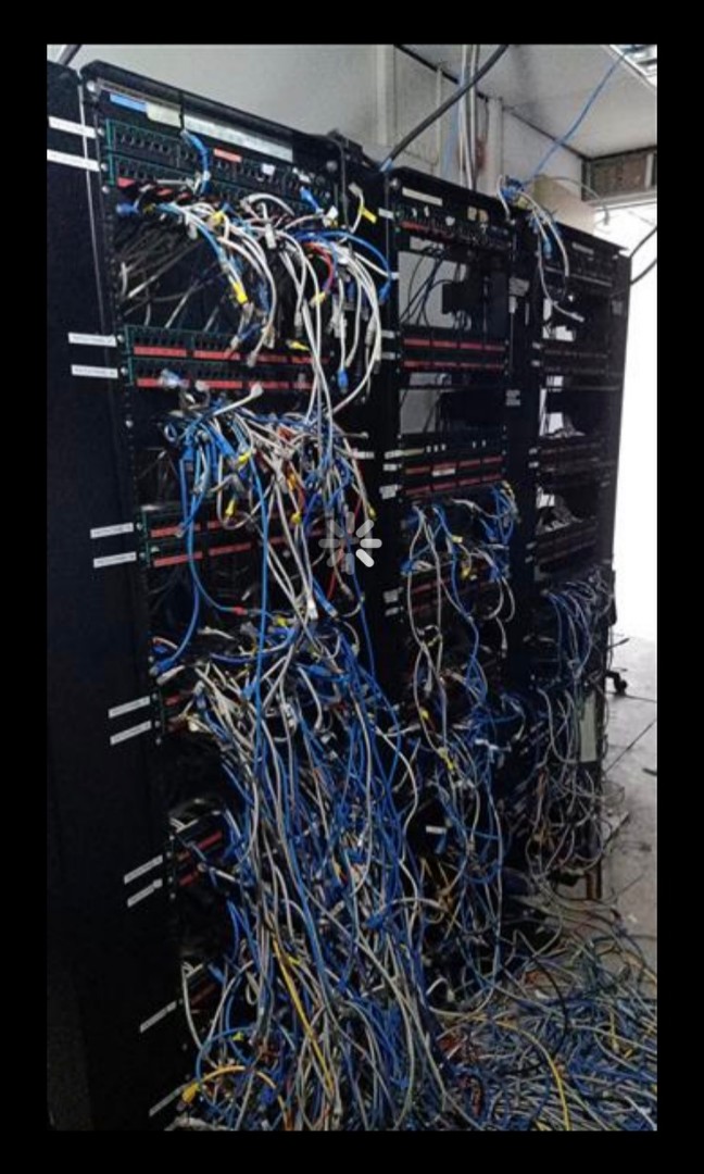 Buyer of Defective Server Rack, Computers, Wiring, Ups, Everything Else ...