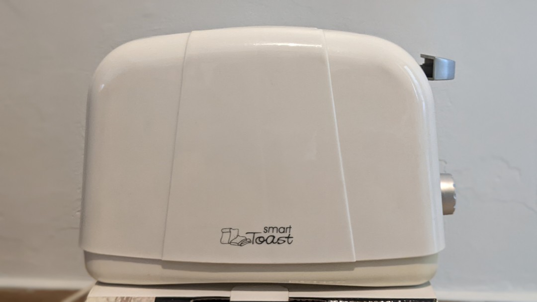 Cornell Smart Toast Bread Toaster *lightly used*, TV & Home Appliances ...