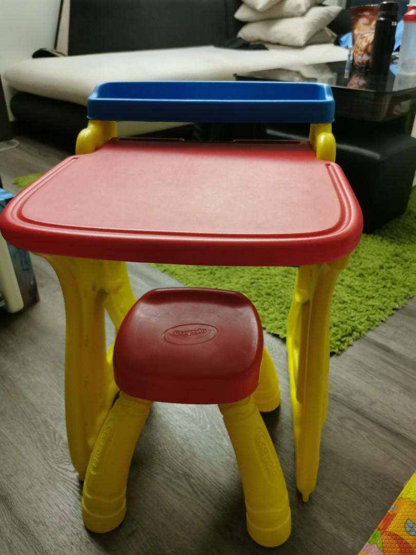 **CRAYOLA PLAY AND FOLD TABLE**, Babies & Kids, Baby Nursery & Kids ...