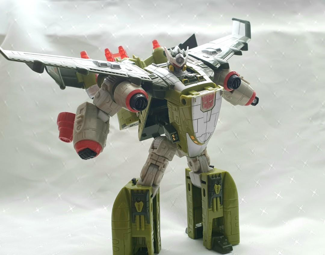 Jetfire -Transformers Cybertron 2005, Hobbies & Toys, Toys & Games on ...