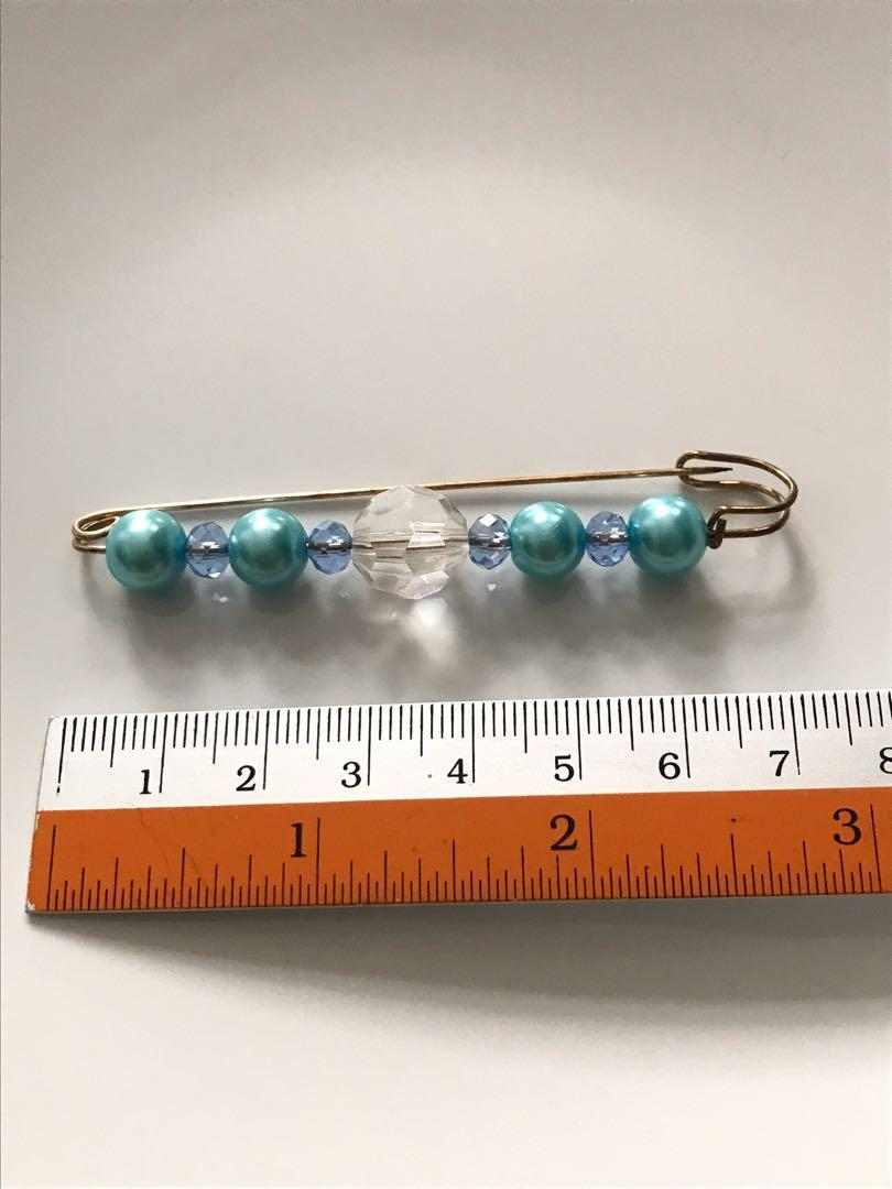 Jumbo beaded pins (7cm), Women's Fashion, Watches & Accessories, Other ...