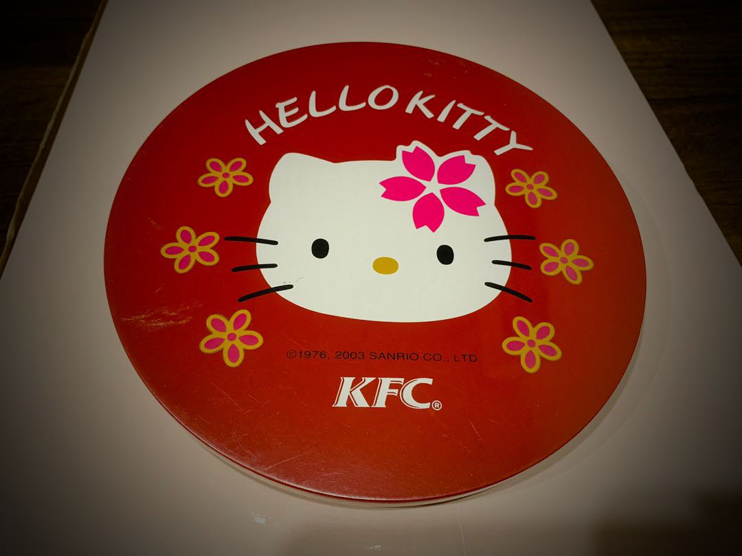 Sanrio Hello Kitty Kentucky Fried Chicken Collaboration Mini Table ...