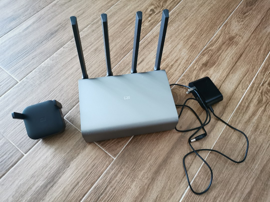 MI Router Pro + Signal Magnifier, Computers & Tech, Parts & Accessories ...