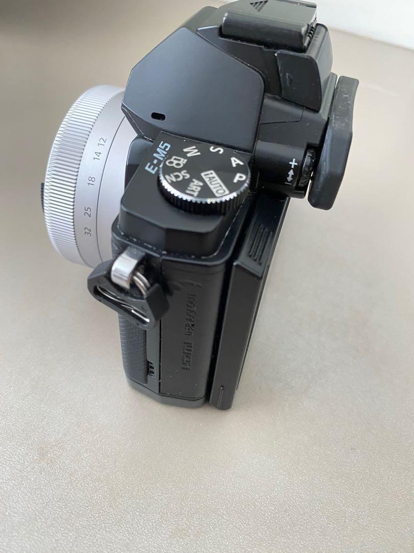 Olympus EM5 Mk1 body, Photography, Cameras on Carousell