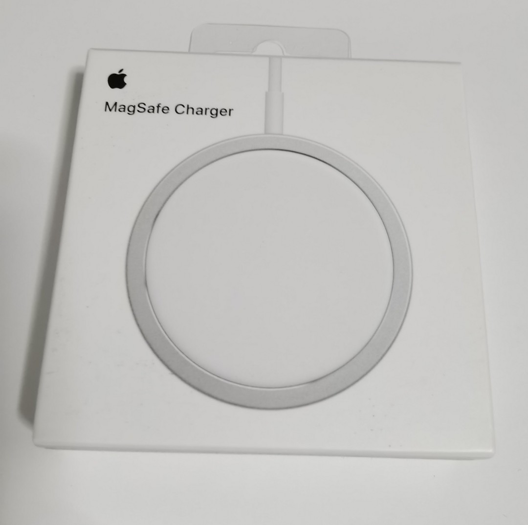 Original Apple MagSafe wireless charger, Mobile Phones & Gadgets ...
