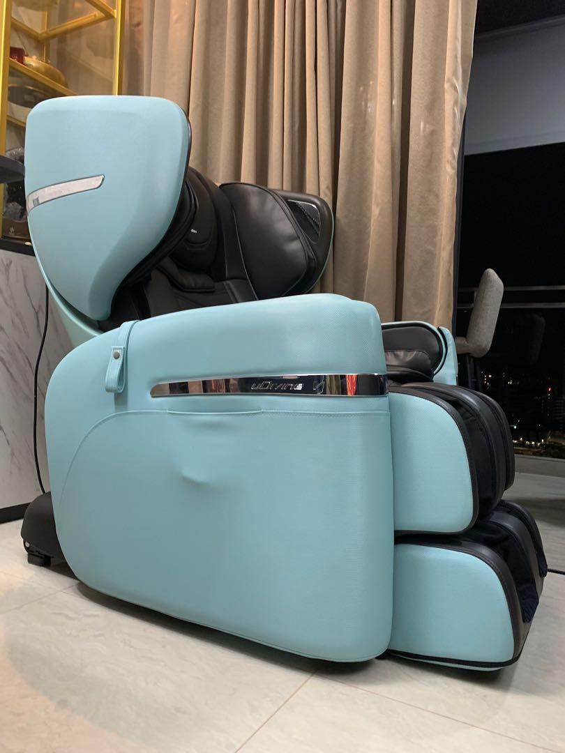 OSIM uDivine V Massage Chair OS-890, Furniture & Home Living, Furniture ...