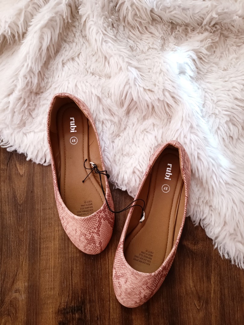 Rubi Man made sole flats, Women's Fashion, Footwear, Flats & Sandals on ...