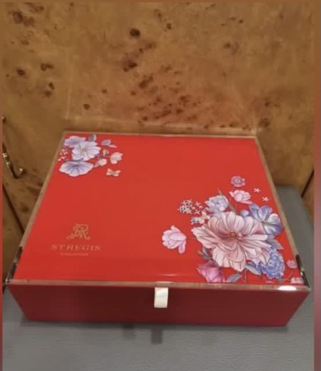 St Regis Jewel Box, Women's Fashion, Jewelry & Organisers, Accessory ...