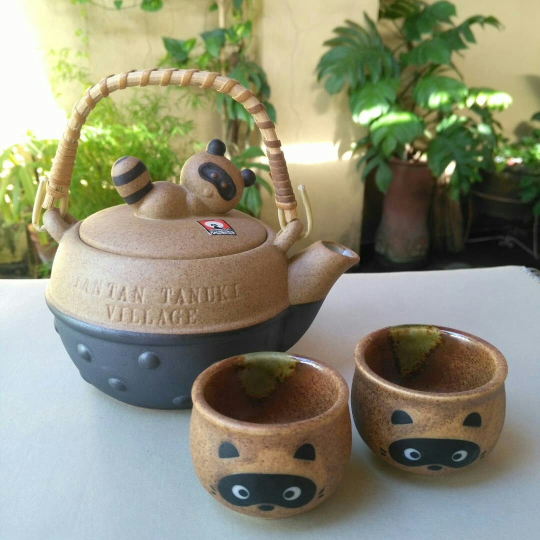 Tanuki teapot set, Furniture & Home Living, Kitchenware & Tableware ...