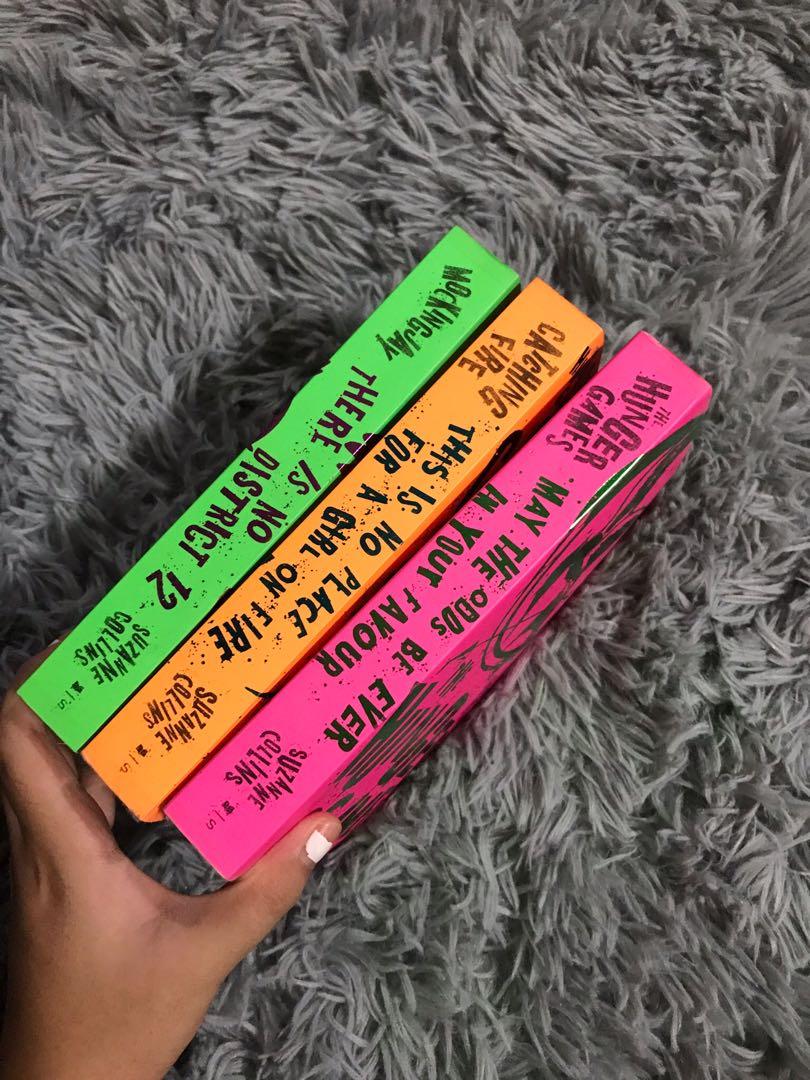 The Hunger Games Trilogy by Suzanne Collins (Propaganda Edition ...