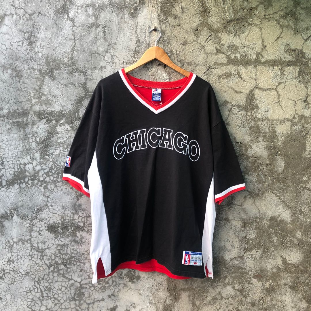 Vintage Chicago Bulls x champion Biglogo, Men's Fashion, Tops & Sets ...