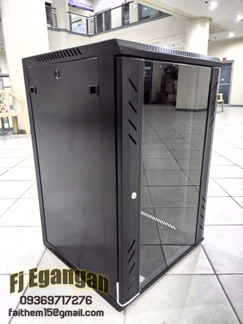 18u Data Cabinet Set | 18U Wall mounted Data Cabinet, Computers & Tech ...