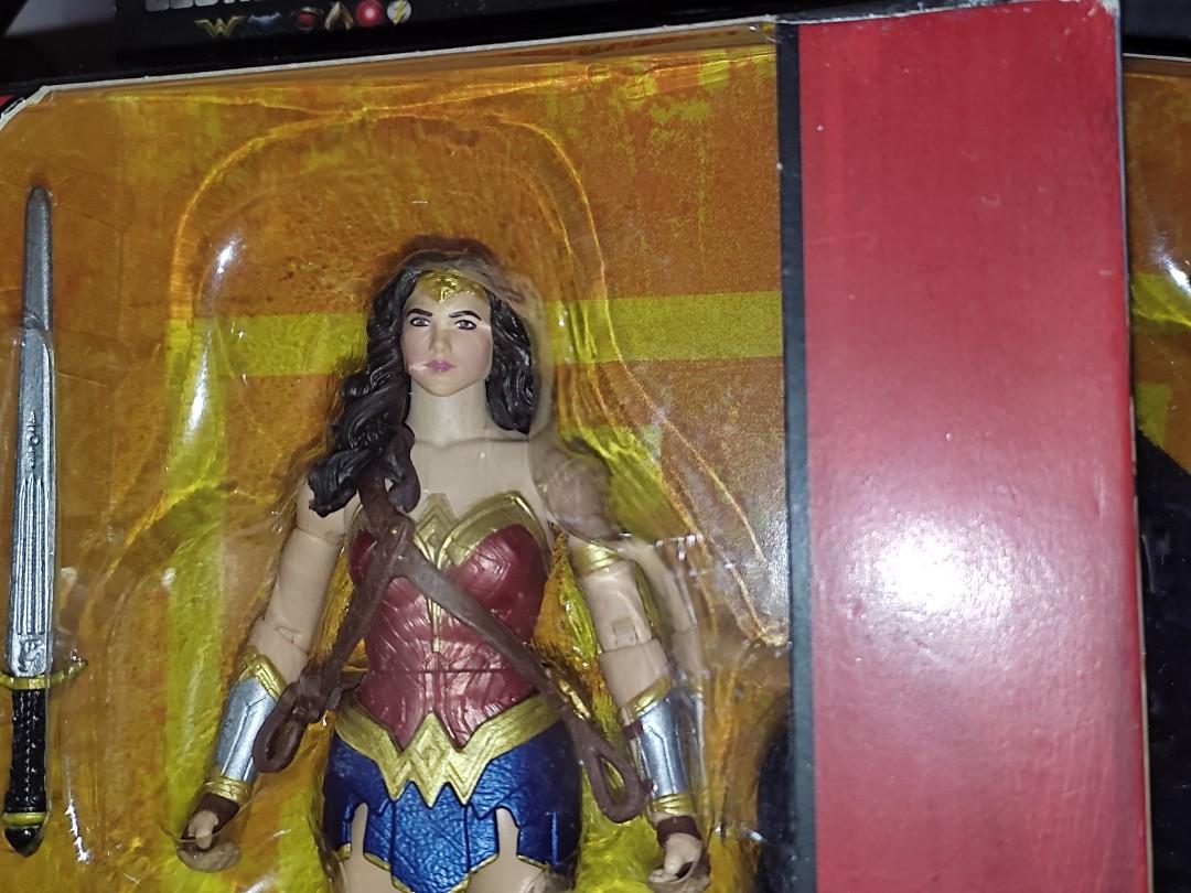 左 DCUC Matter DC Multiverse Universe marvel Collectibles Comics ...