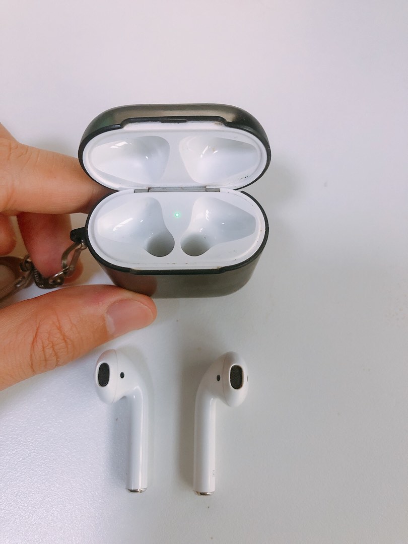 AirPod gen 1, AirPods 1, Audio, Earphones on Carousell
