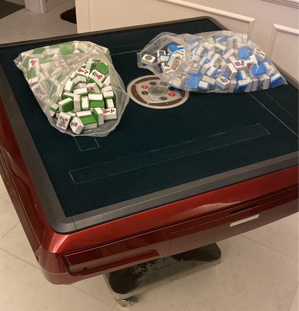 Automatic Mahjong Table, Hobbies & Toys, Toys & Games on Carousell
