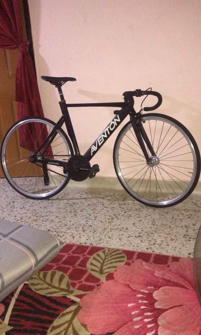 Aventon mataro wts/wtt fixie, Sports Equipment, Bicycles & Parts ...
