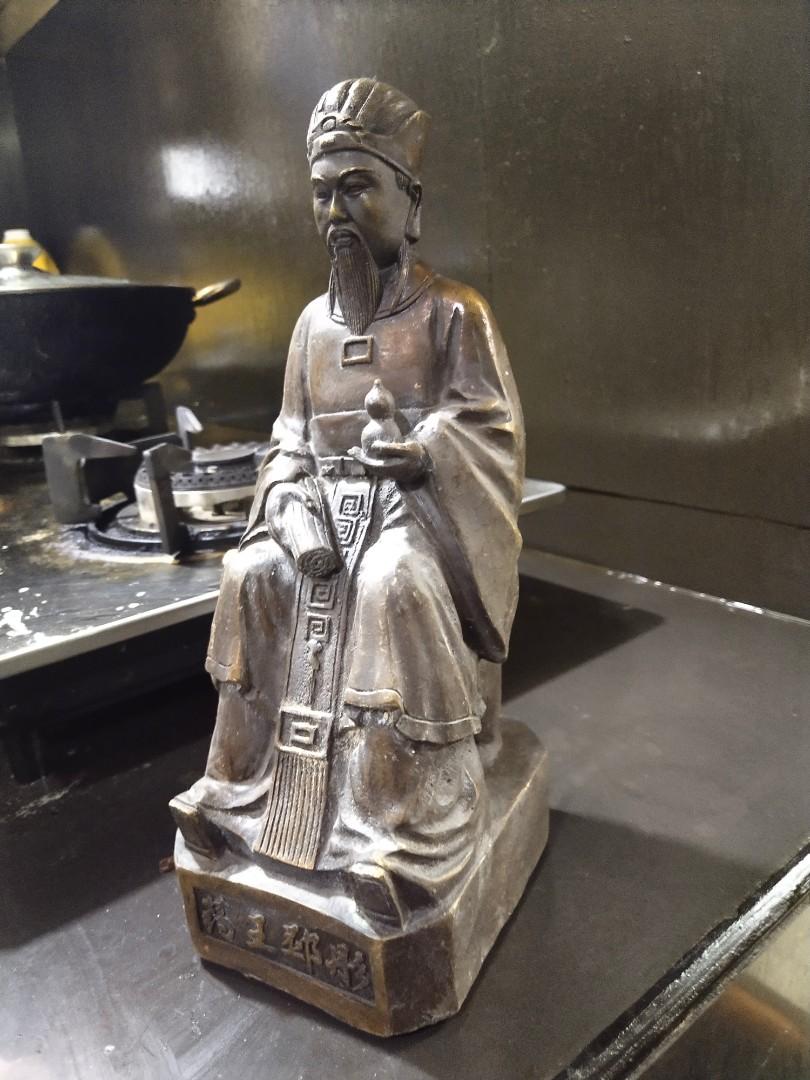 Brass vintage kitchen God tsao Wang statue, Hobbies & Toys, Memorabilia ...