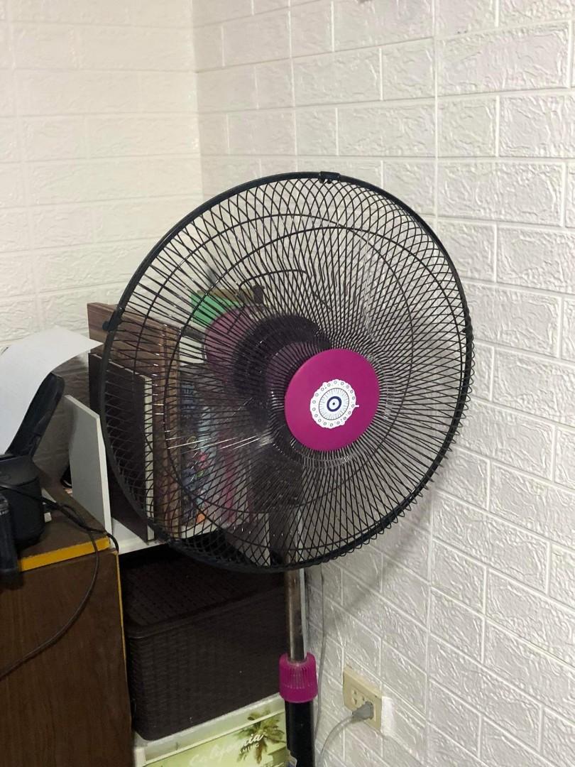Camel Stand Fan Pink & Black, Furniture & Home Living, Lighting & Fans ...