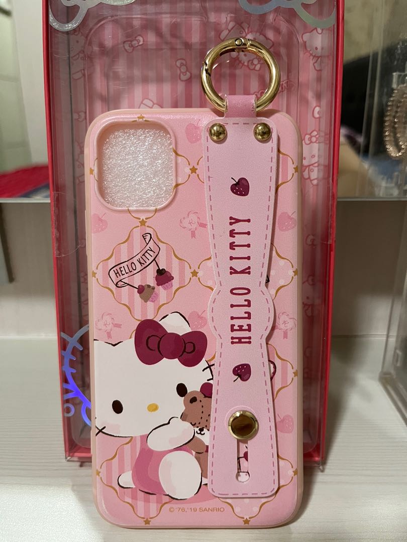 Case Hello Kitty Iphone 11 bear, Telepon Seluler & Tablet, Aksesoris ...