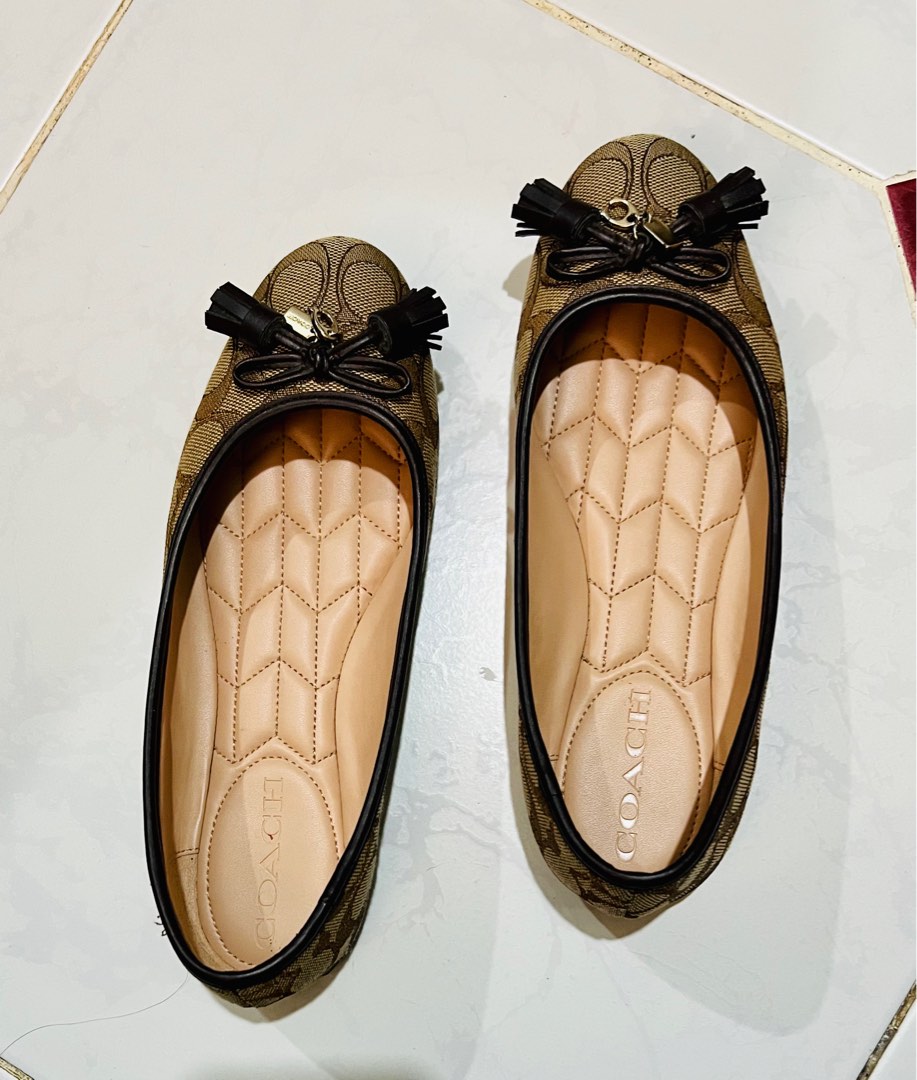 Coach shoes , Women's Fashion, Footwear, Flats & Sandals on Carousell