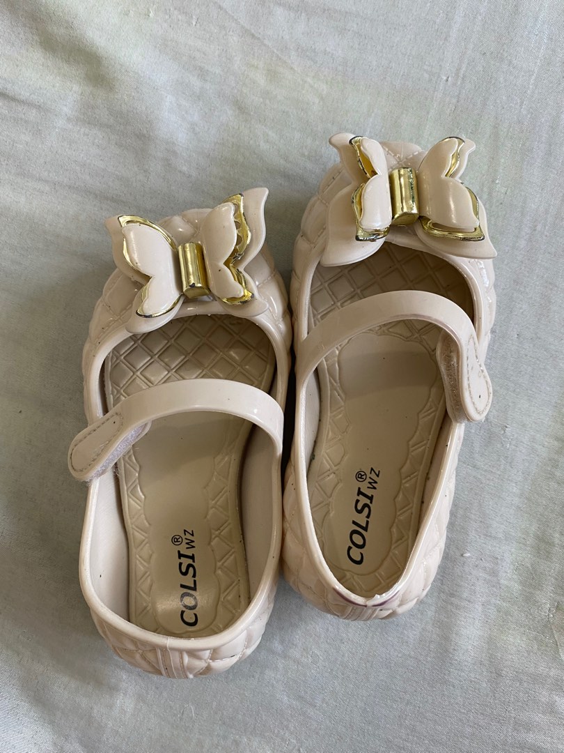 Colsi Cream Shoes, Babies & Kids, Babies & Kids Fashion on Carousell