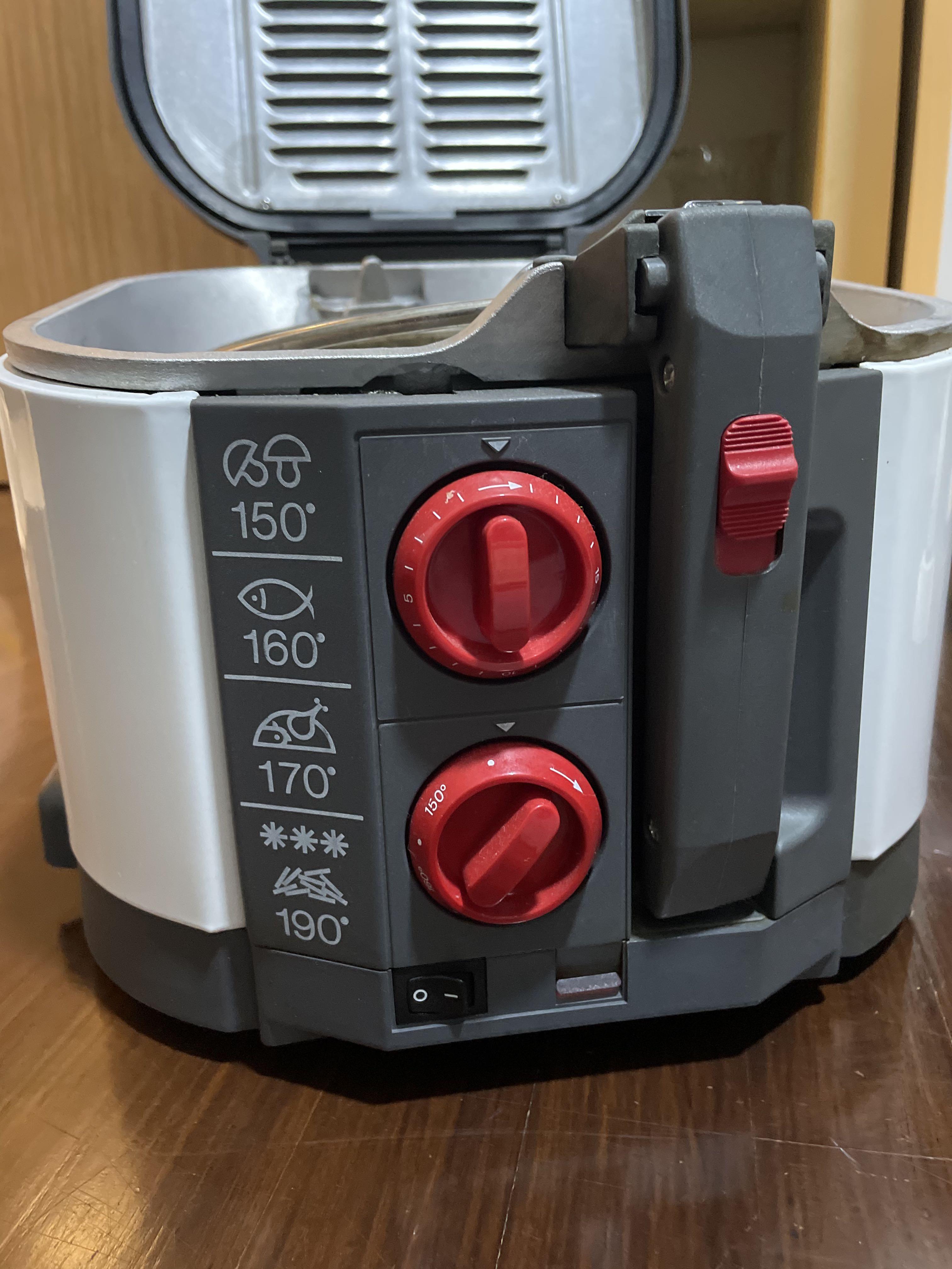 Delonghi Deep fryer, TV & Home Appliances, Kitchen Appliances, Fryers ...