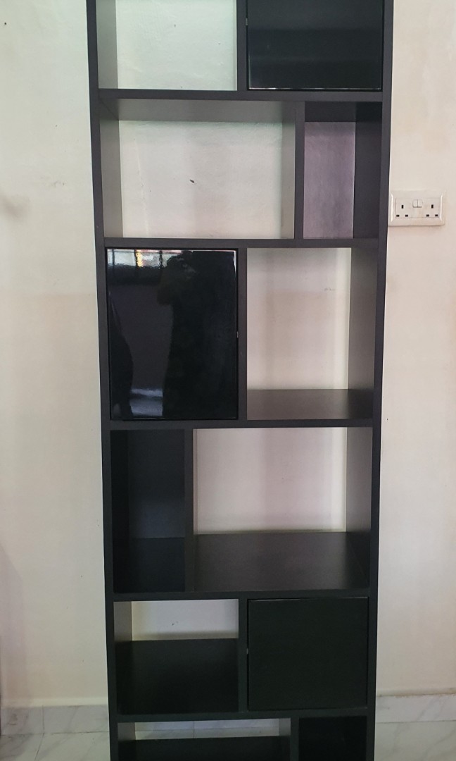 Display Shelve & Cabinet, Furniture & Home Living, Furniture, Shelves ...