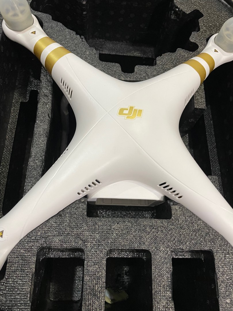 DJI Phantom 3 Pro spare parts, Photography, Drones on Carousell