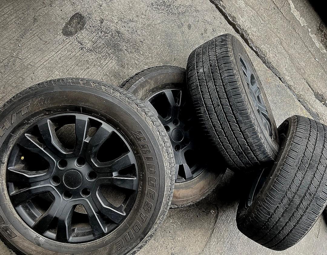 Ford Ranger stock mags 265/60/18, Car Parts & Accessories, Mags and ...